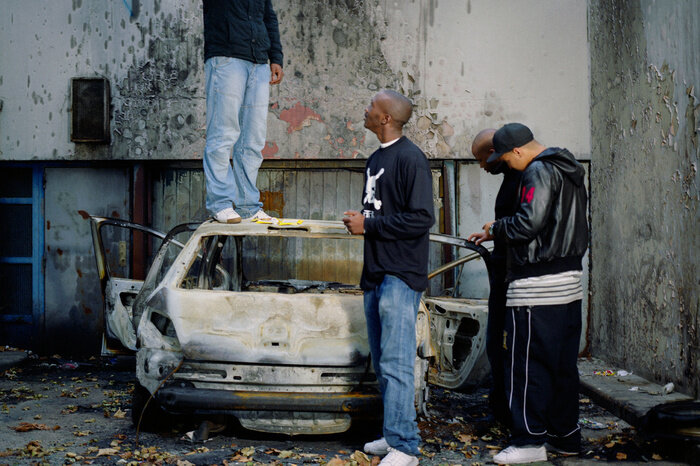 New Yorker: Beauty and Uprising in the Working-Class Suburbs of Paris ...